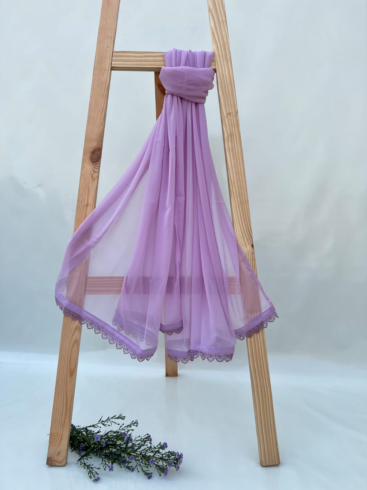 Lilac Chiffon Dupattas With Lace – Cultural Fusion